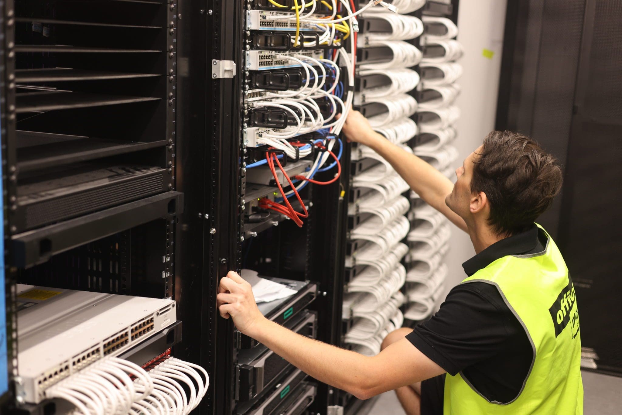Experts at relocation and network infrastructure installation ...